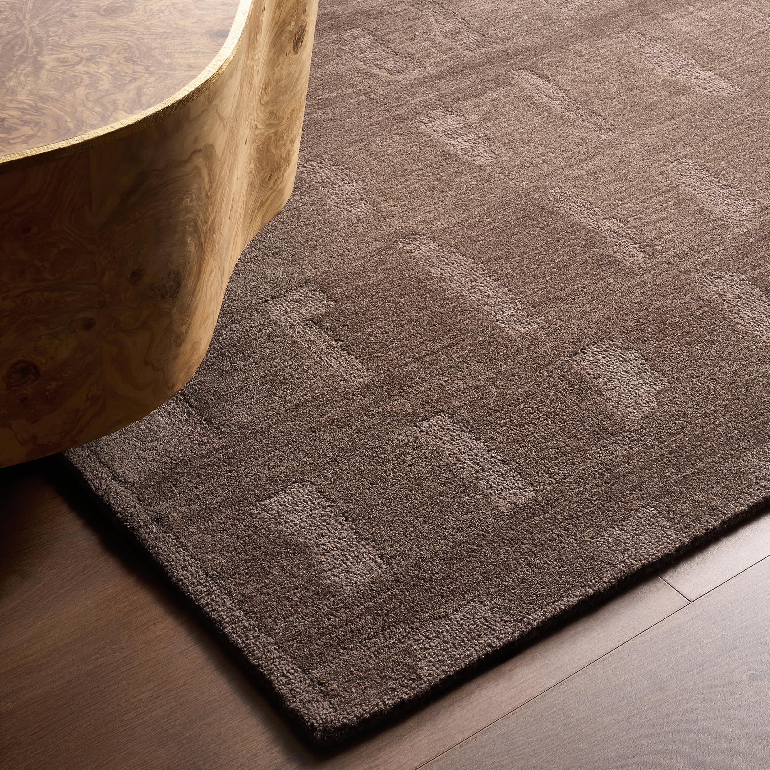 Vinel Modern Abstract Rug | Brown – Rugs USA